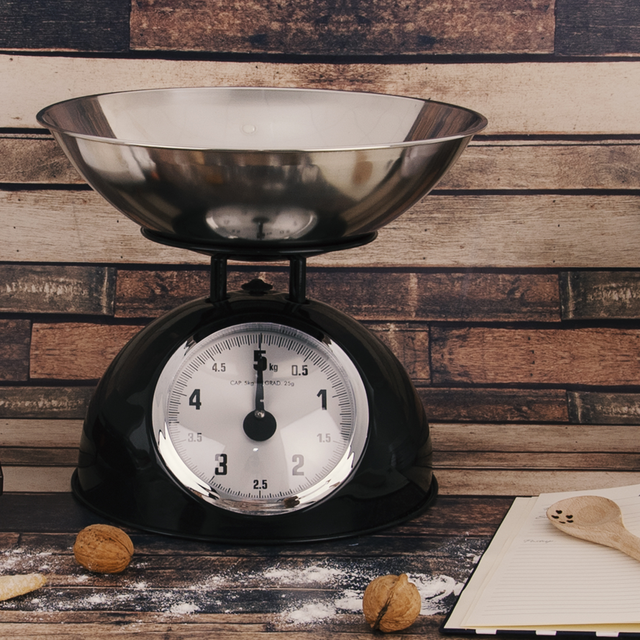 Kuchyňská mechanická váha s miskou EMA 5 kg